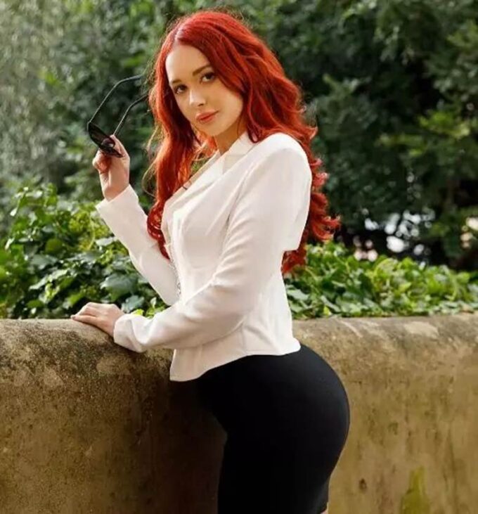 Purple Bitch Biography, Wiki, Career, Net Worth, Age, Boyfriend, Height ...
